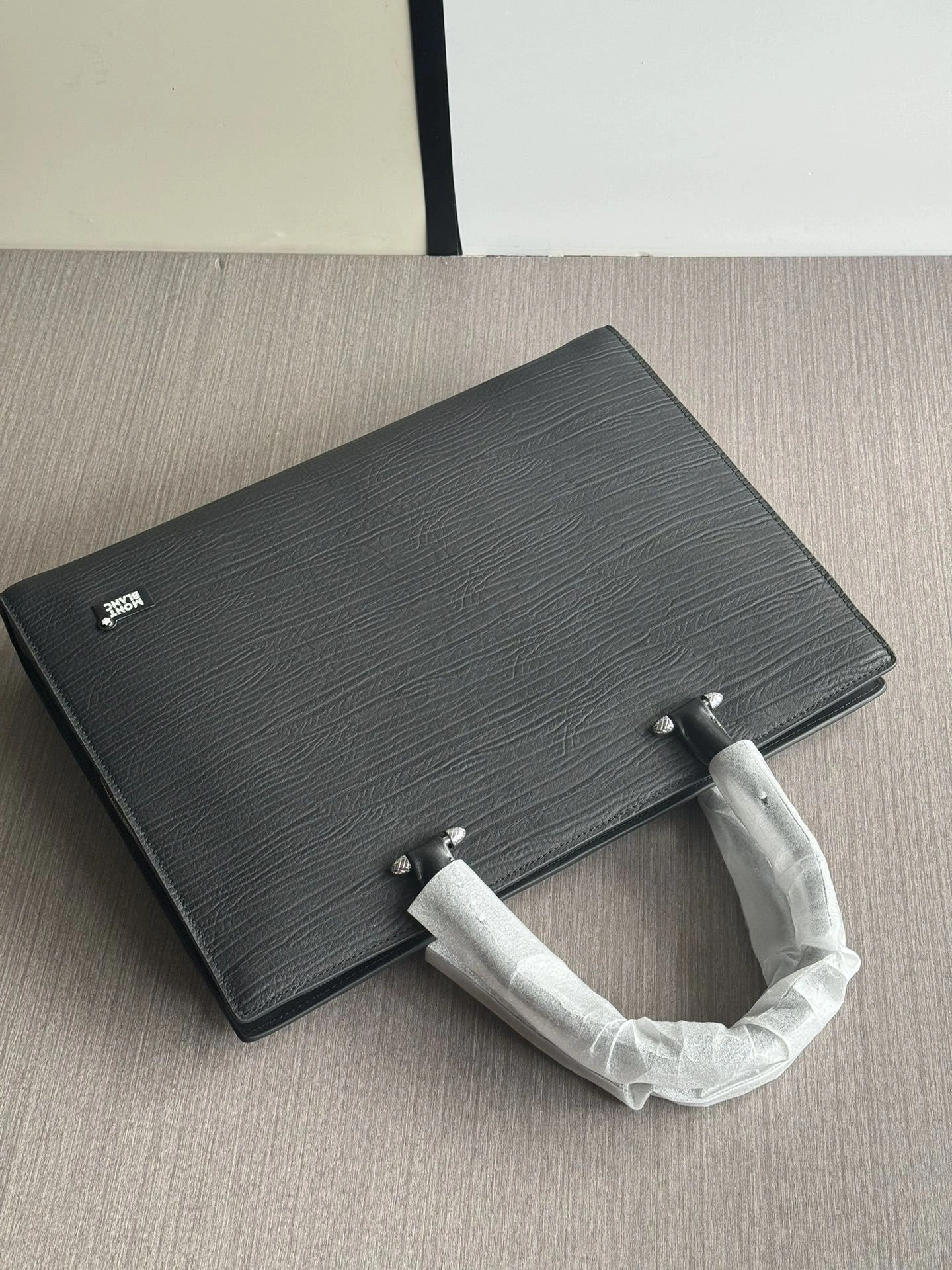 Cut-rate Mens Montblanc Briefcases