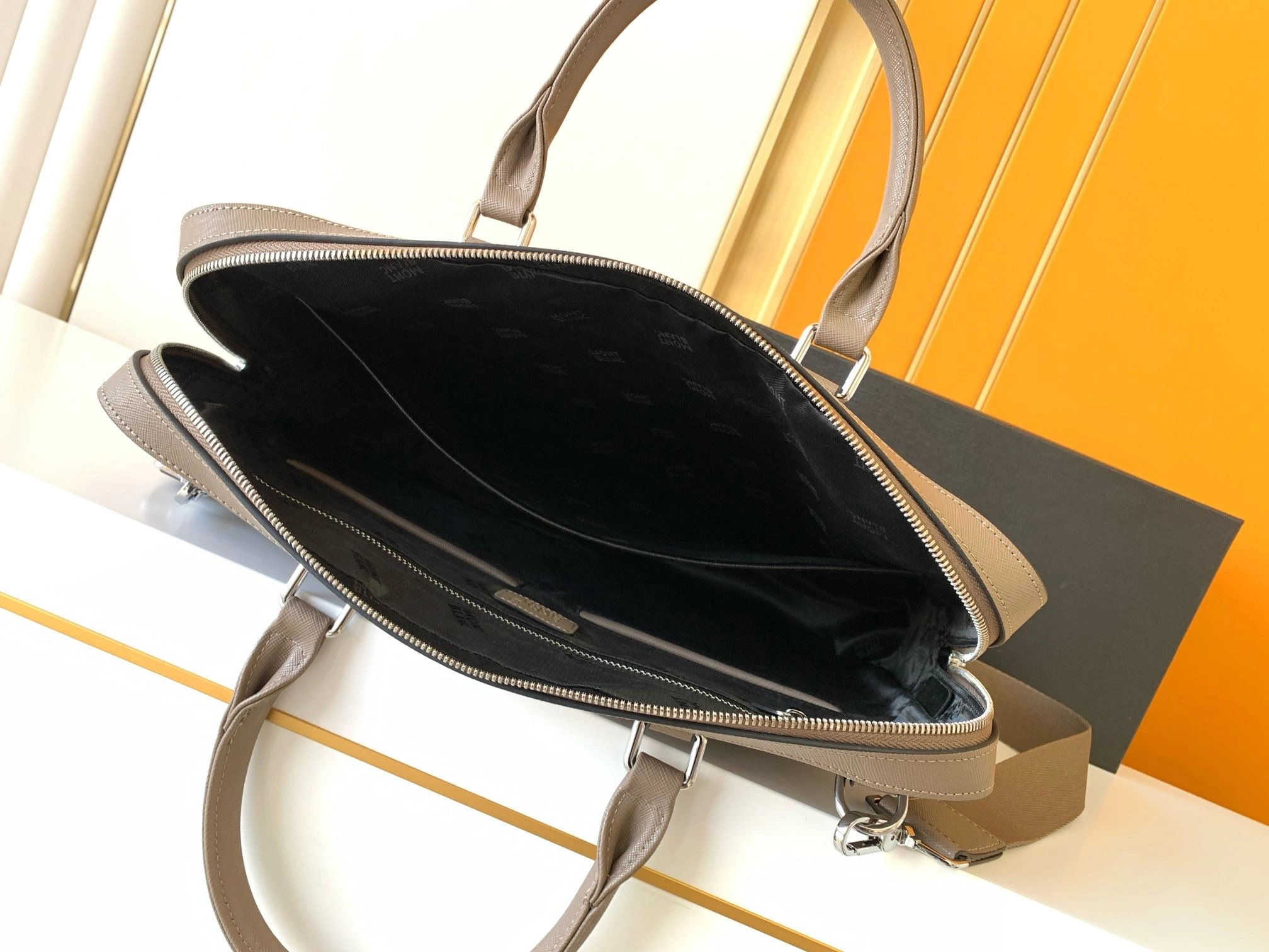 High accuracy Mens Montblanc Briefcases