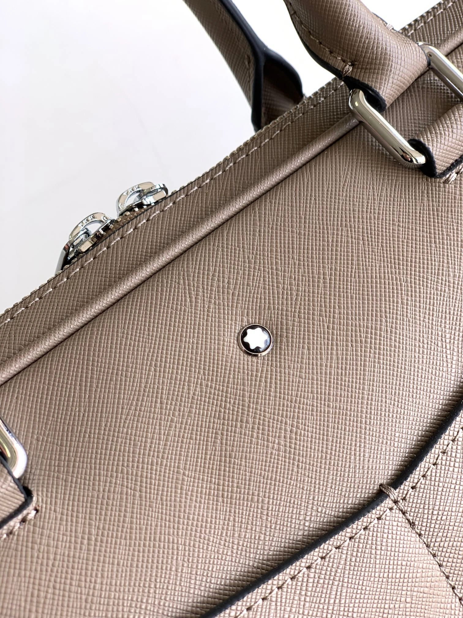 Low-cost Mens Montblanc Briefcases