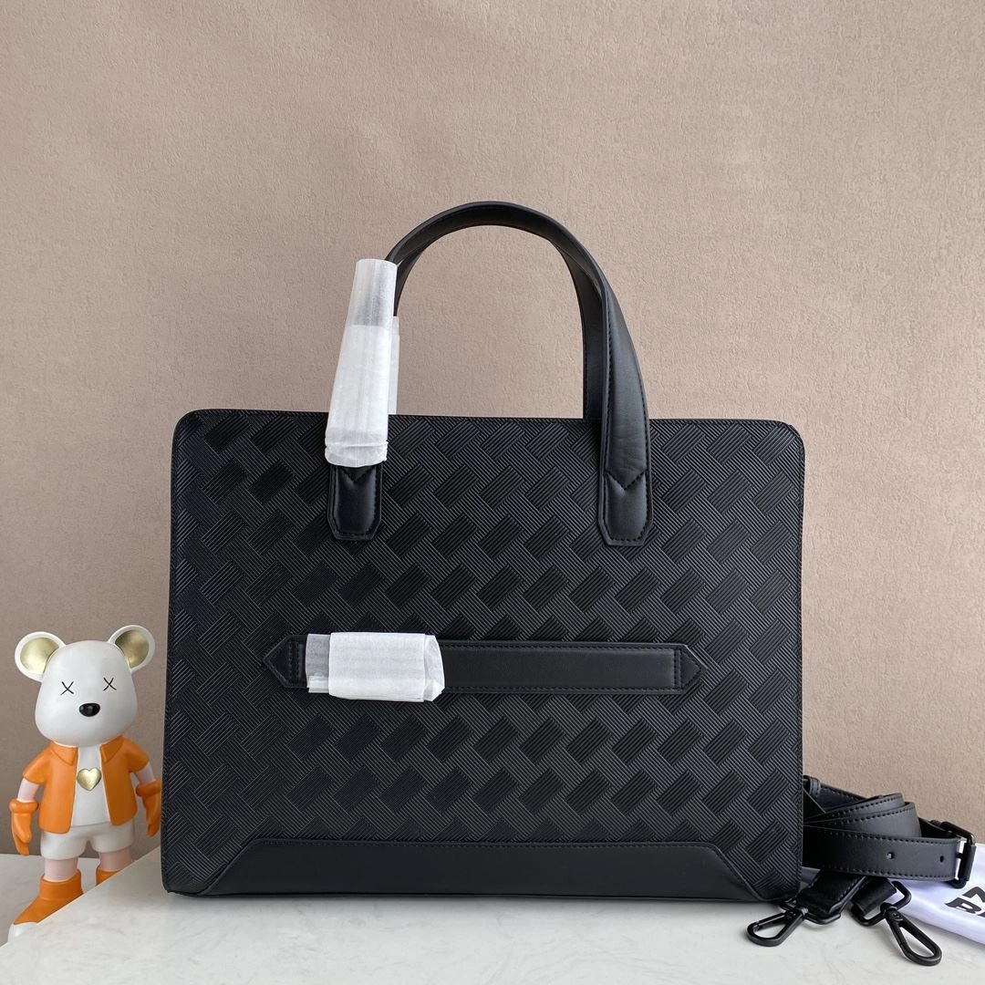 Accurate model Mens Montblanc Briefcases
