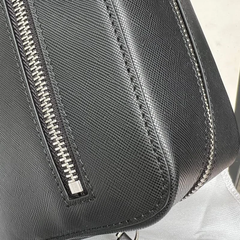 Accurate model Mens Montblanc Clutch Bags