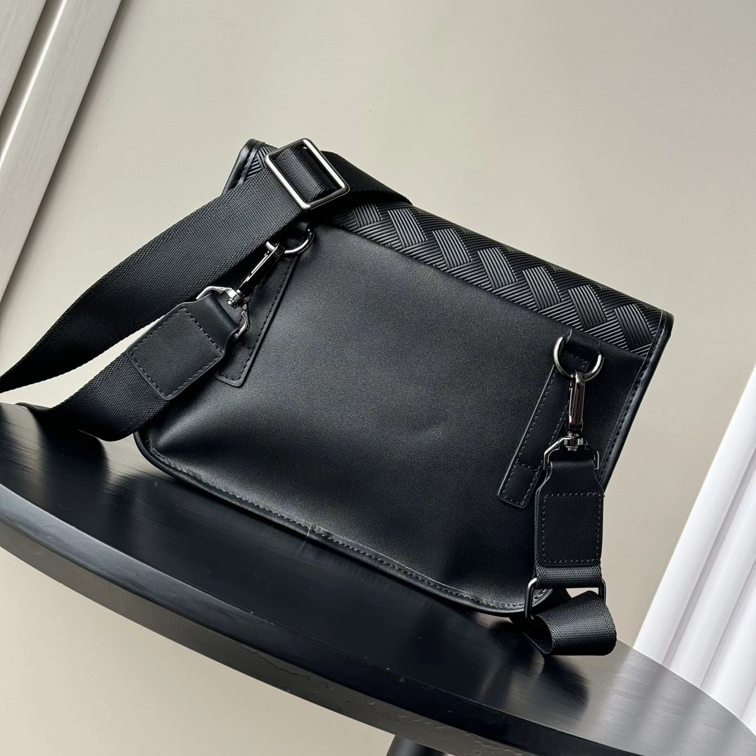 Indistinguishable Mens Montblanc Satchel Bags