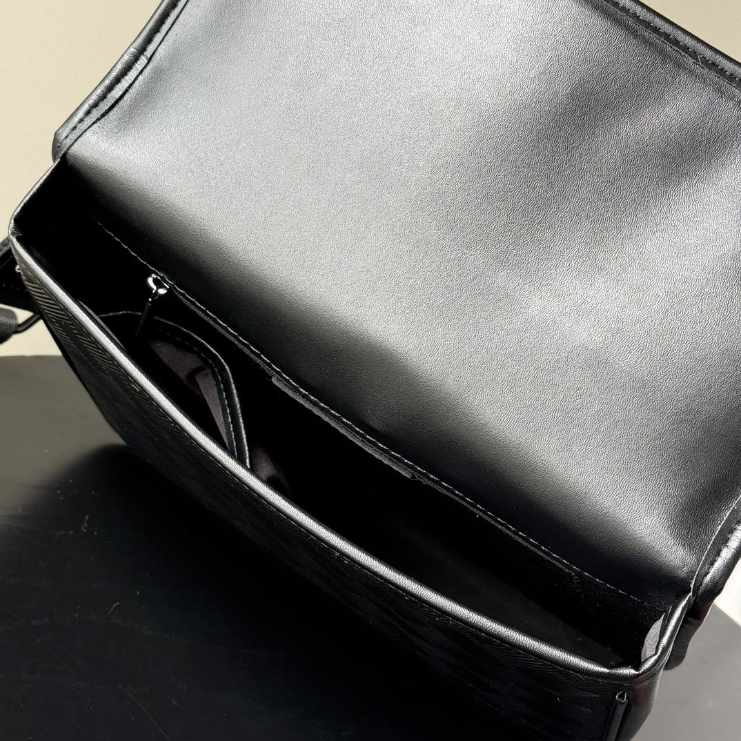 Indistinguishable Mens Montblanc Satchel Bags
