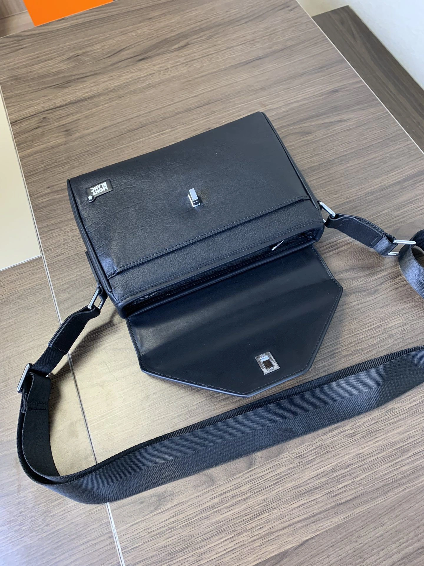 1:1 copy Mens Montblanc Satchel Bags