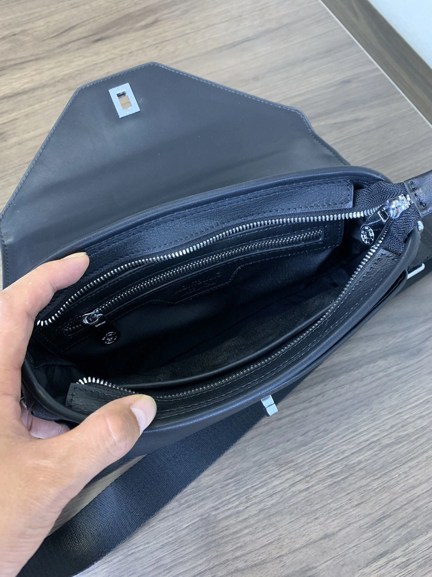 1:1 copy Mens Montblanc Satchel Bags