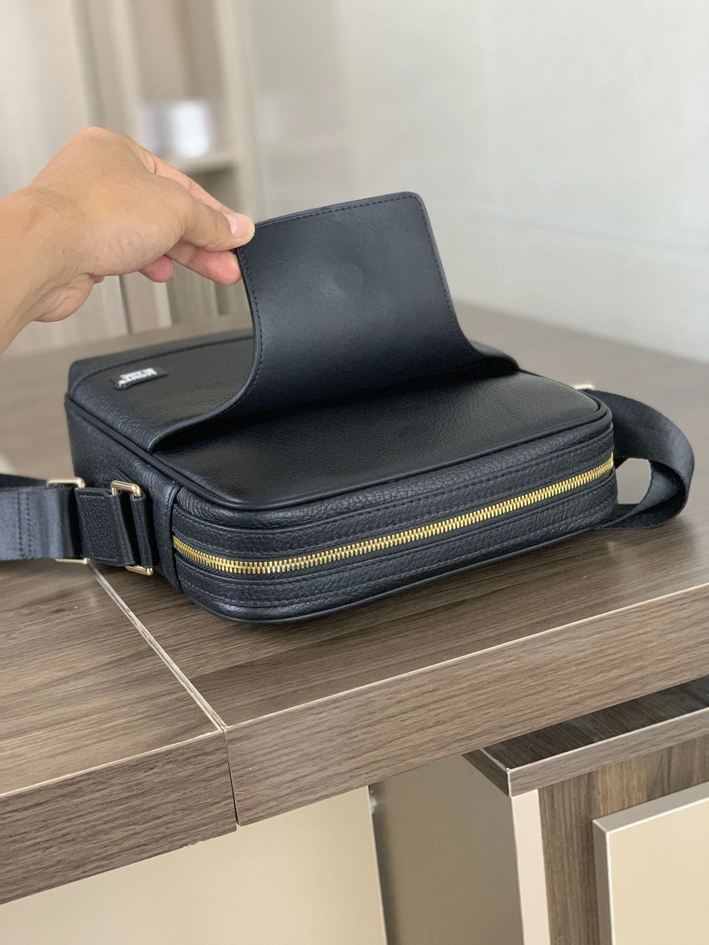 Legit Mens Montblanc Satchel Bags