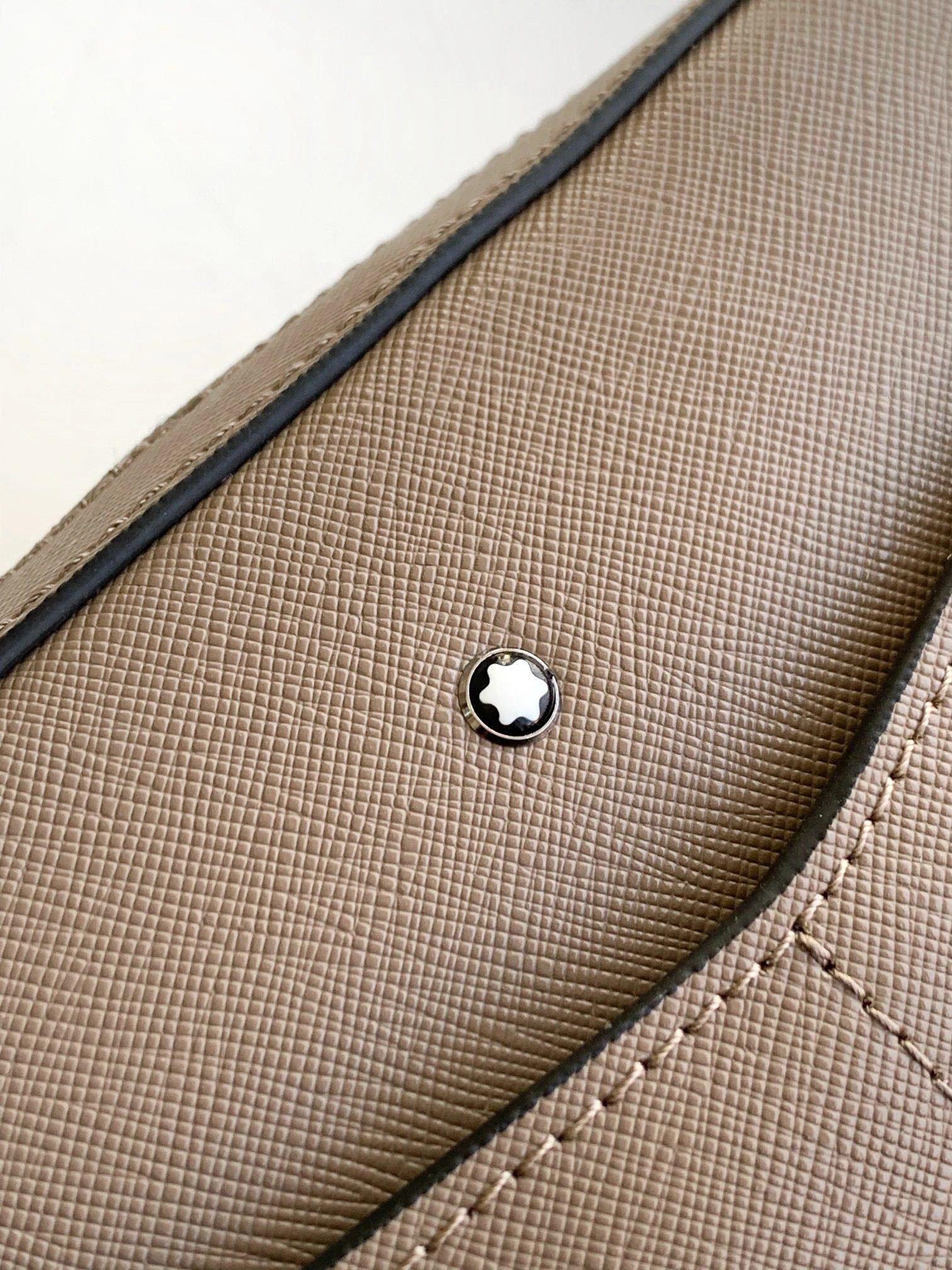 Accurate model Mens Montblanc Satchel Bags