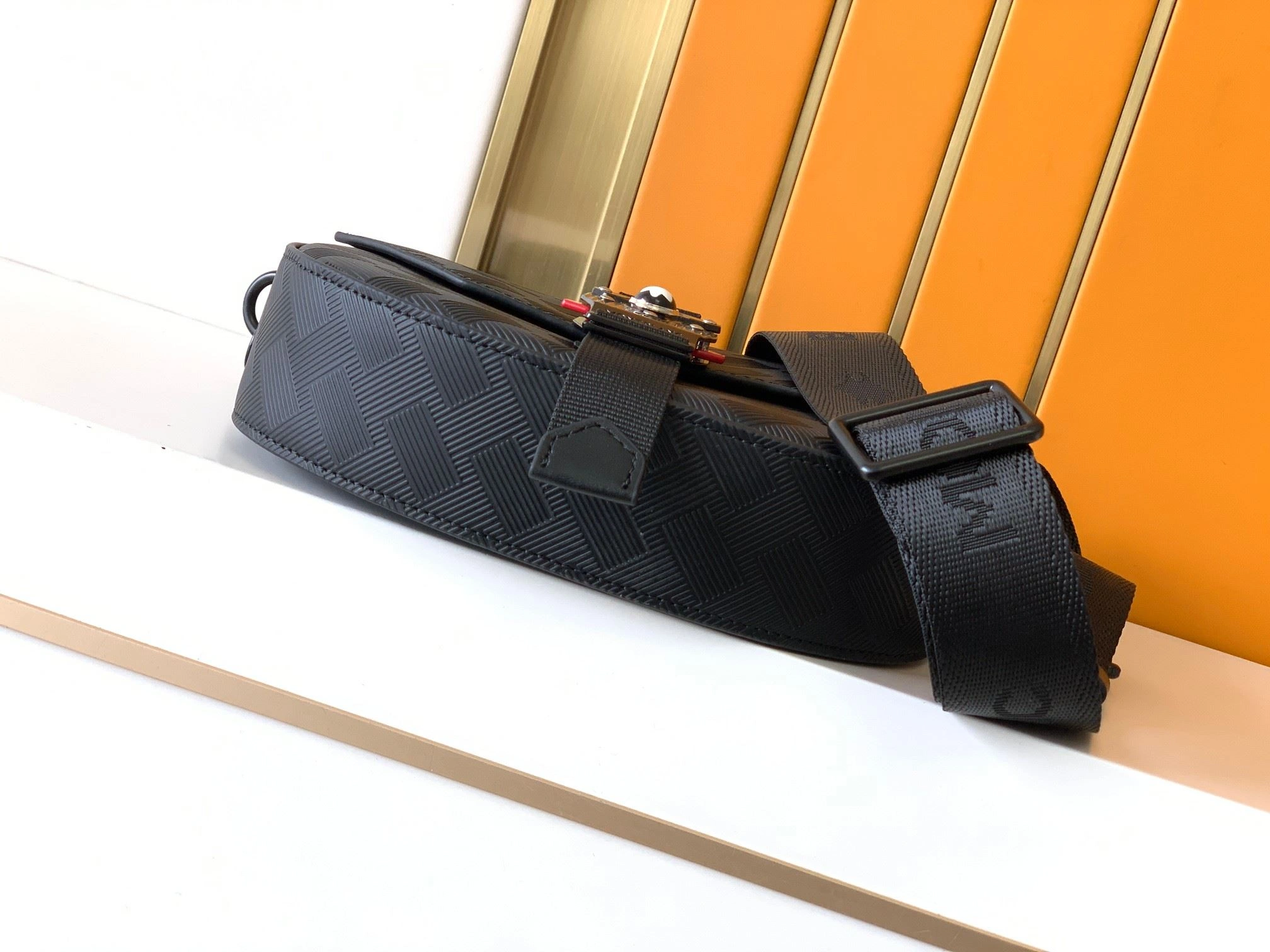 Value-priced Mens Montblanc Satchel Bags