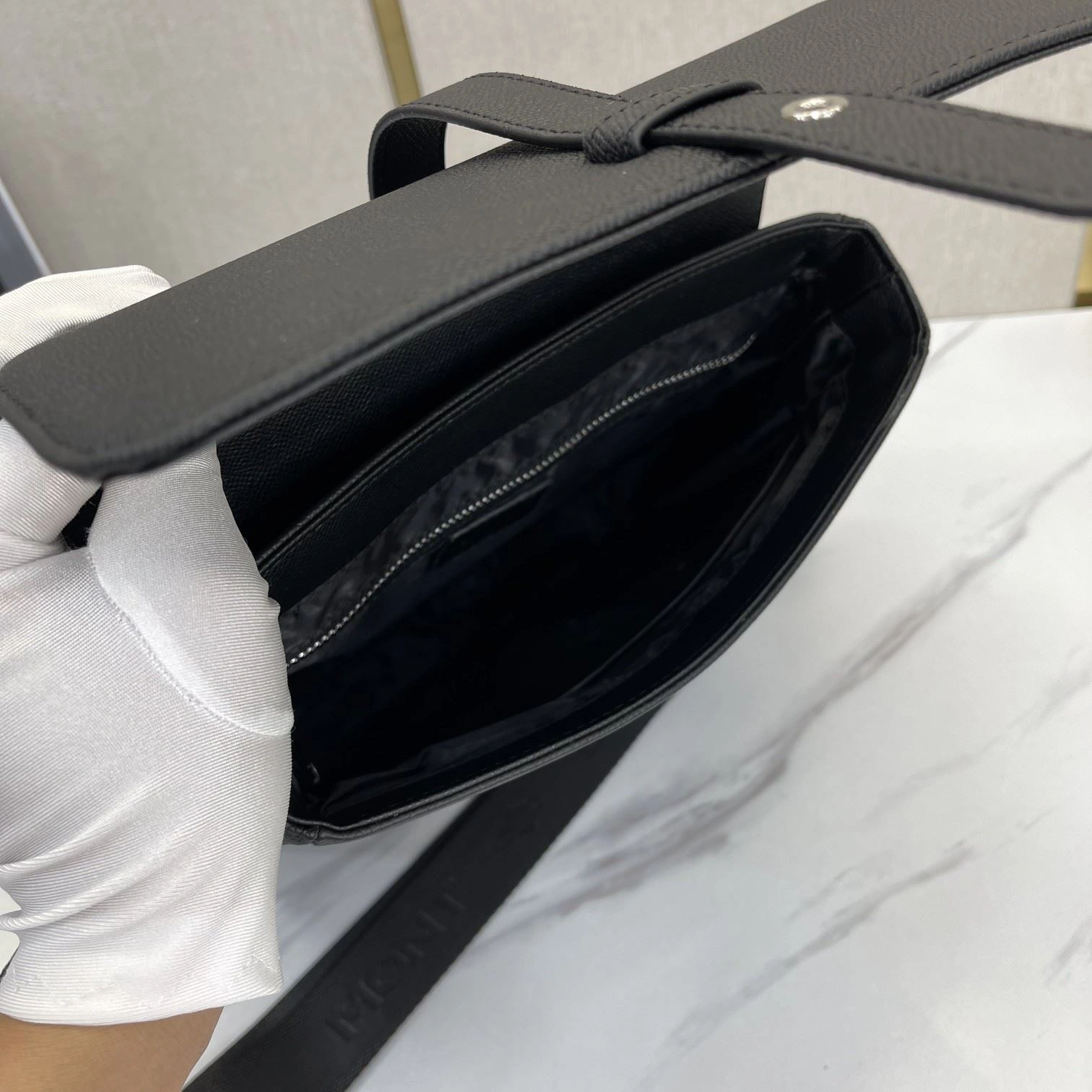 Cut-rate Mens Montblanc Satchel Bags