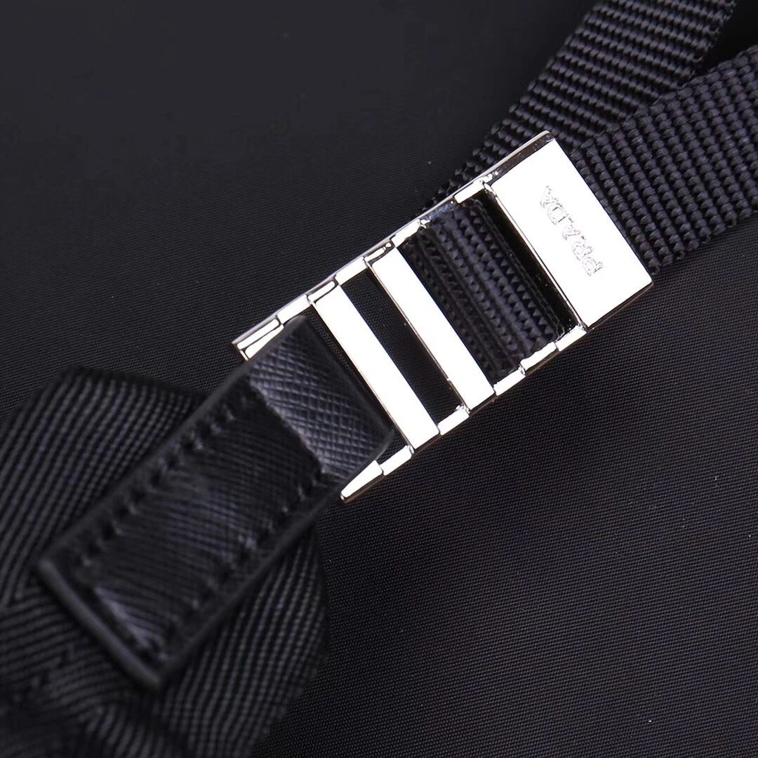 Inexpensive Mens Prada Backpacks