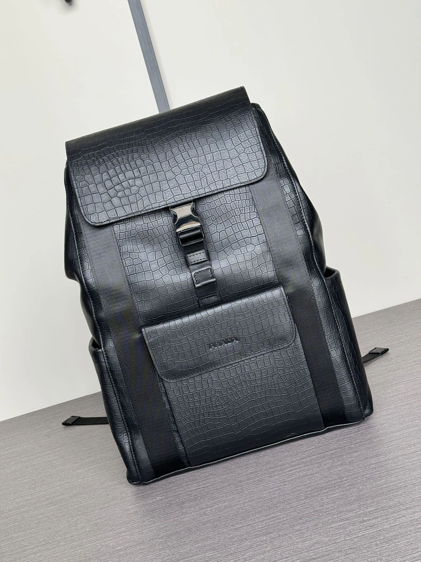 Top mirror Mens Prada Backpacks