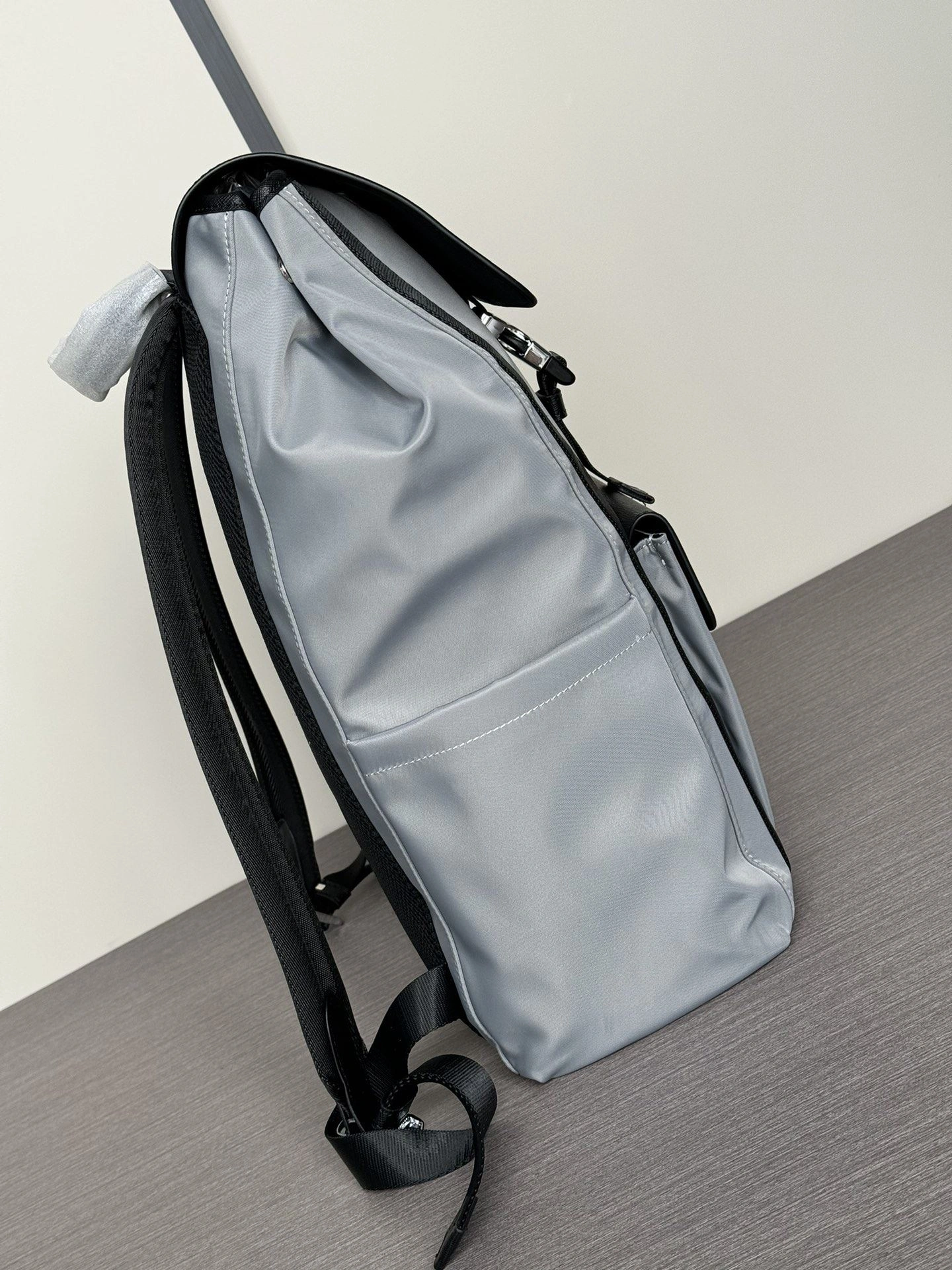 Accurate model Mens Prada Backpacks