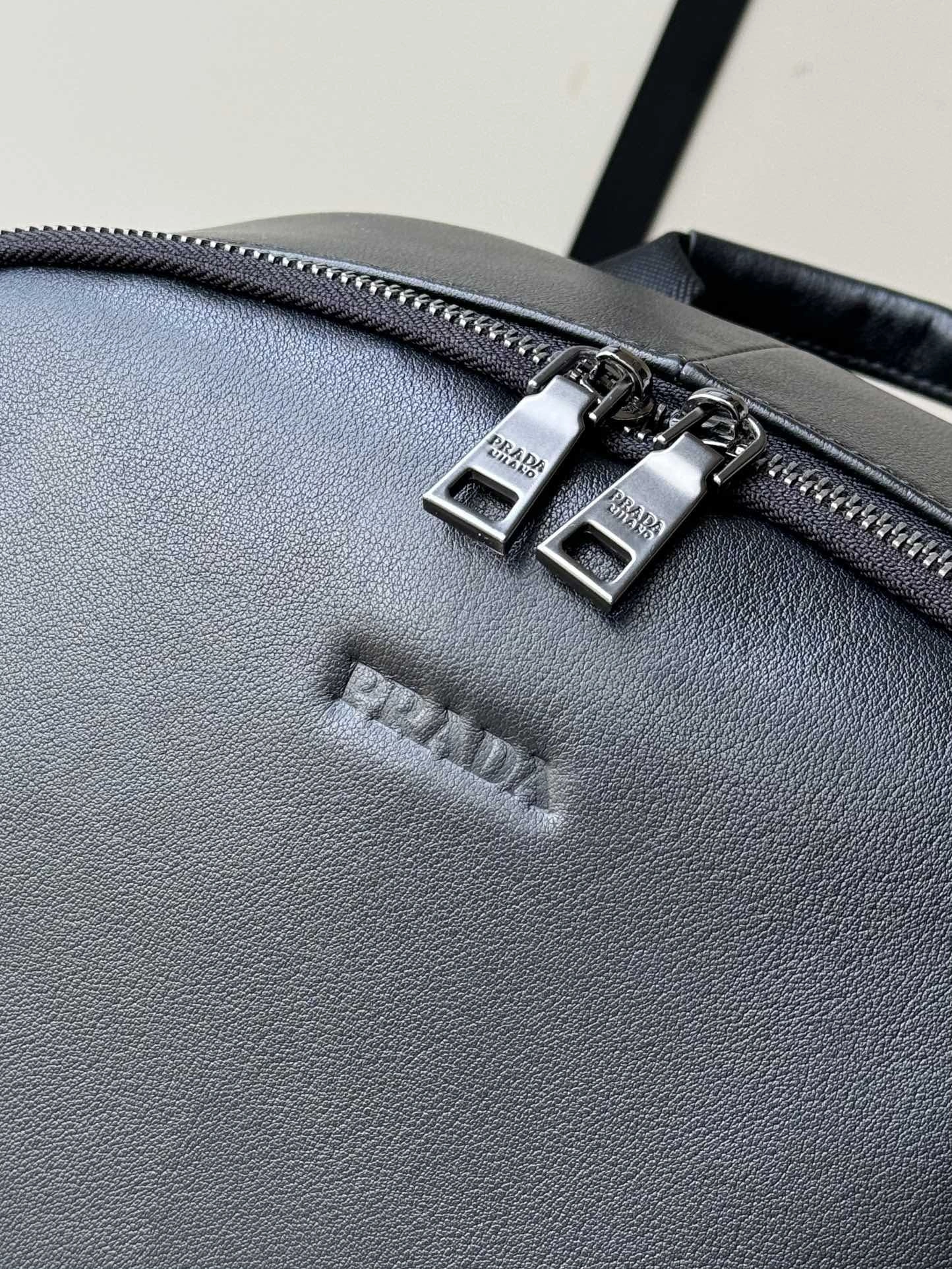 High fidelity Mens Prada Backpacks