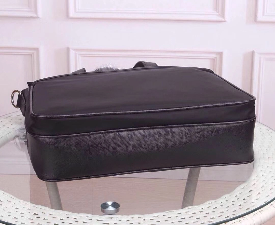 Accurate model Mens Prada Briefcases
