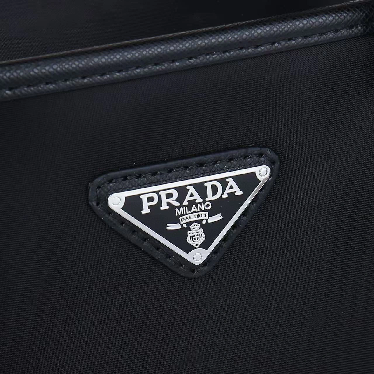 Top mirror Mens Prada Briefcases