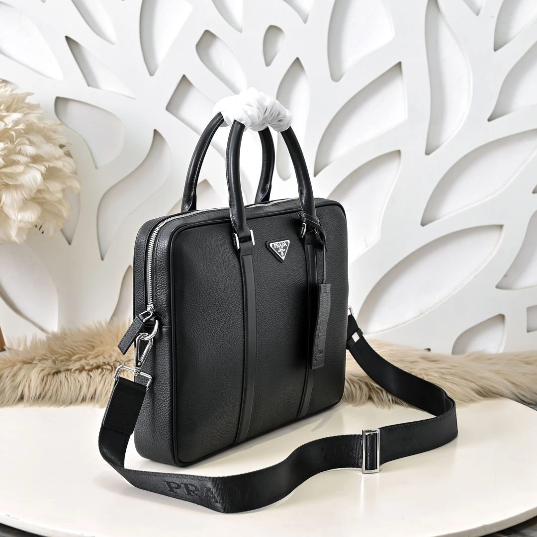 High fidelity Mens Prada Briefcases