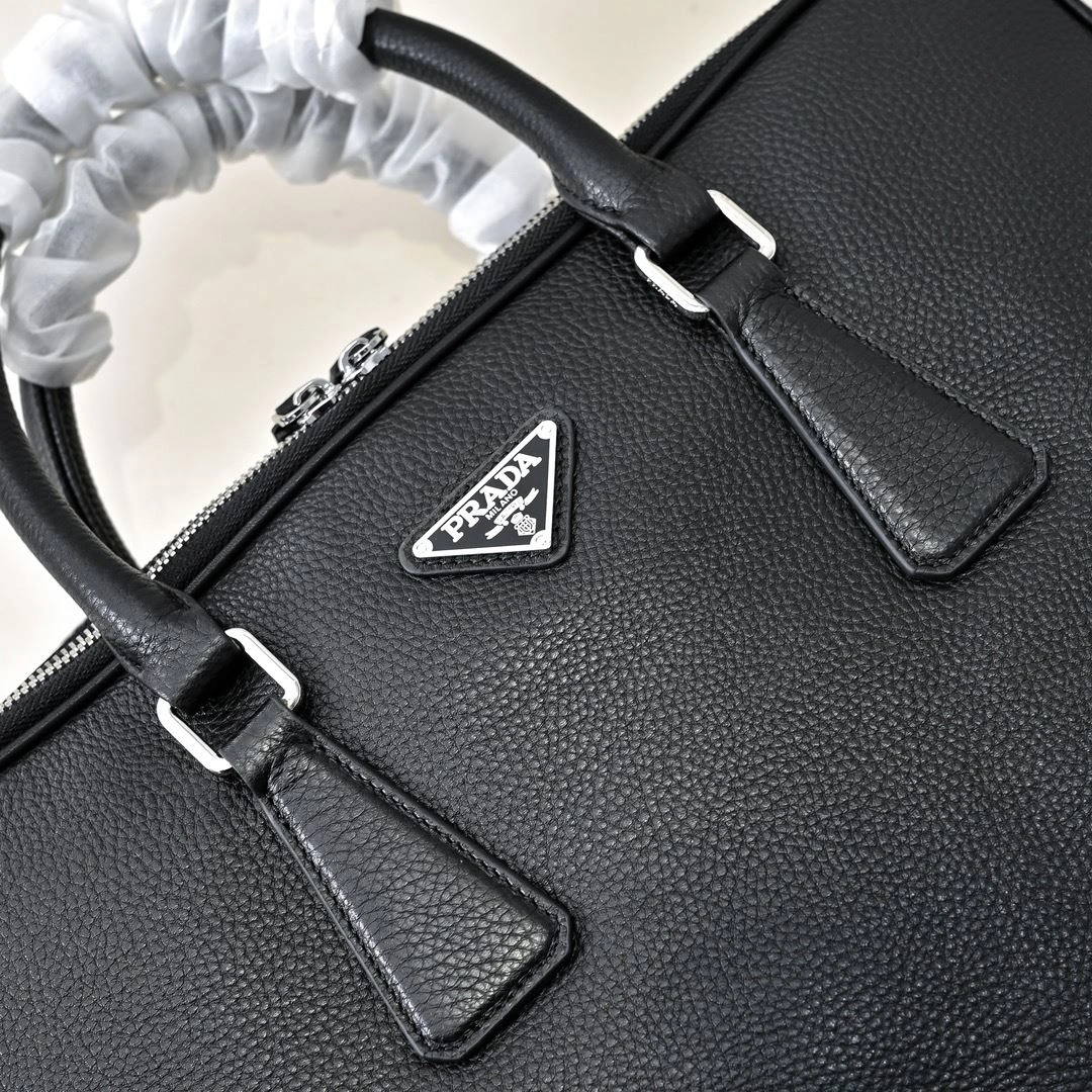 Top mirror Mens Prada Briefcases