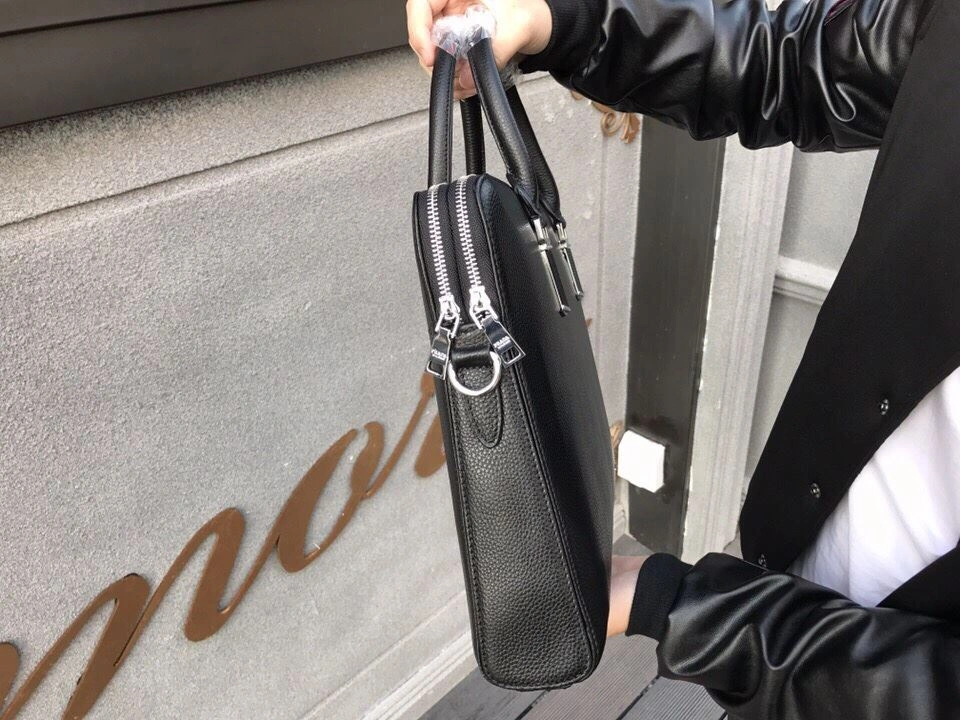 Low-cost Mens Prada Briefcases