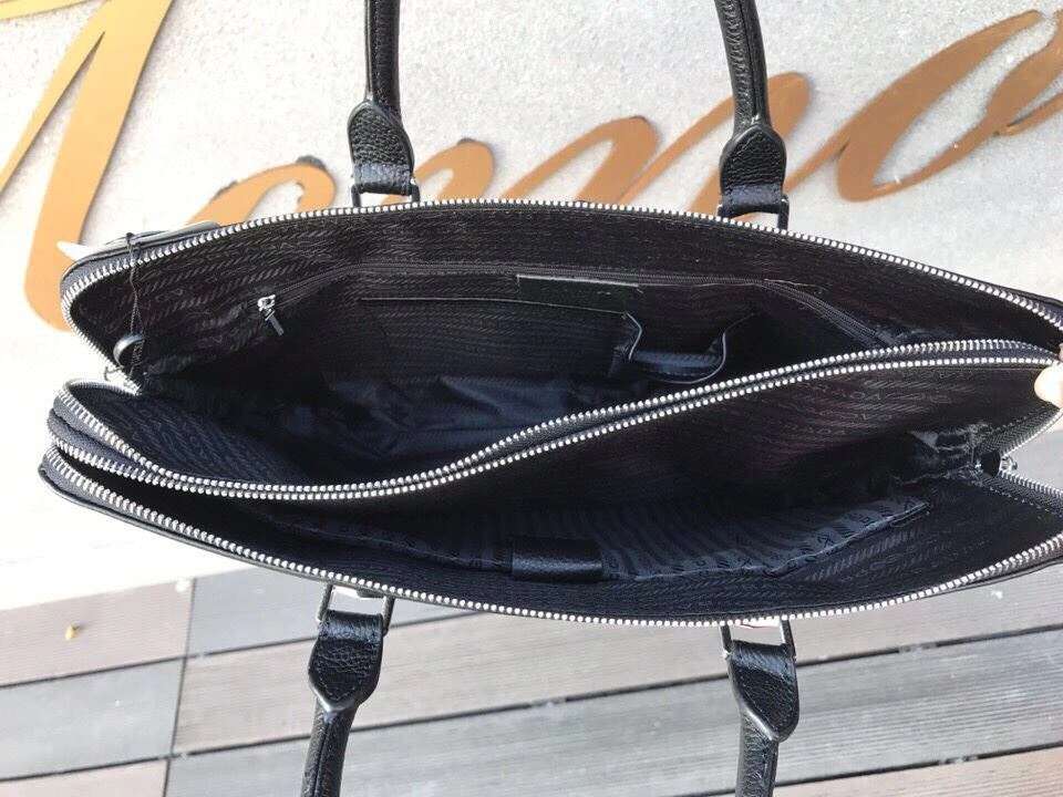 Low-cost Mens Prada Briefcases