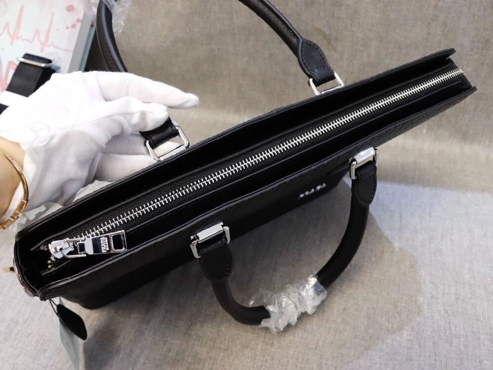 Bargain Mens Prada Briefcases
