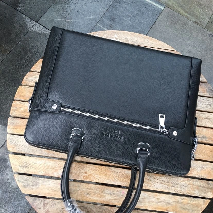 Low-cost Mens Prada Briefcases