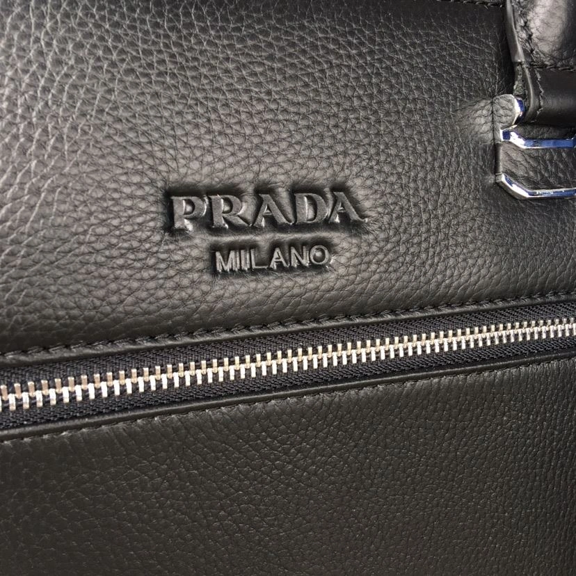 Low-cost Mens Prada Briefcases