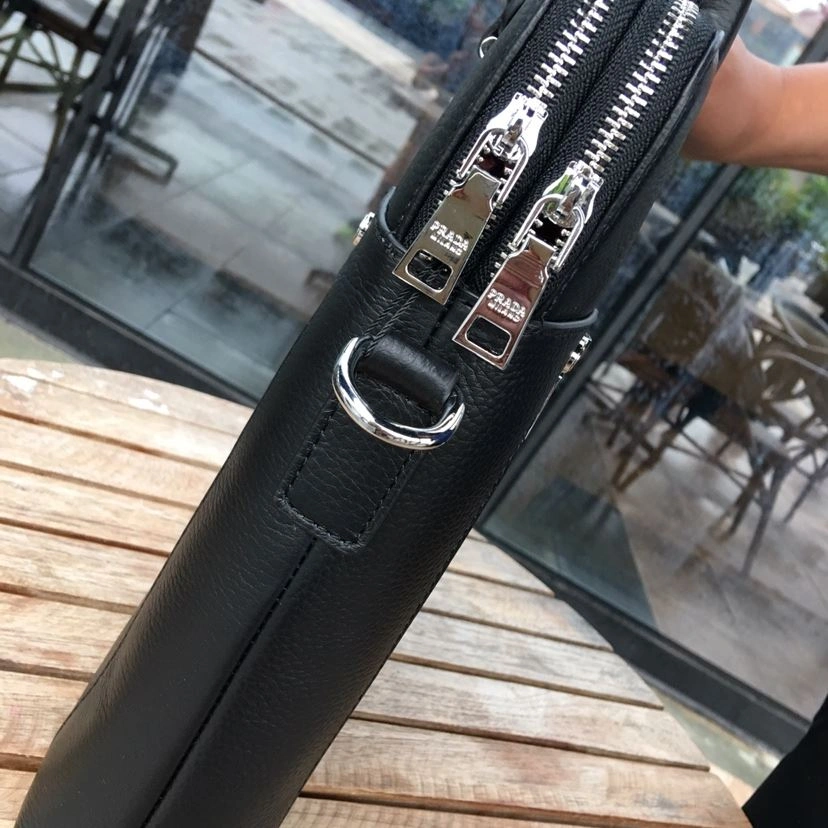 Low-cost Mens Prada Briefcases