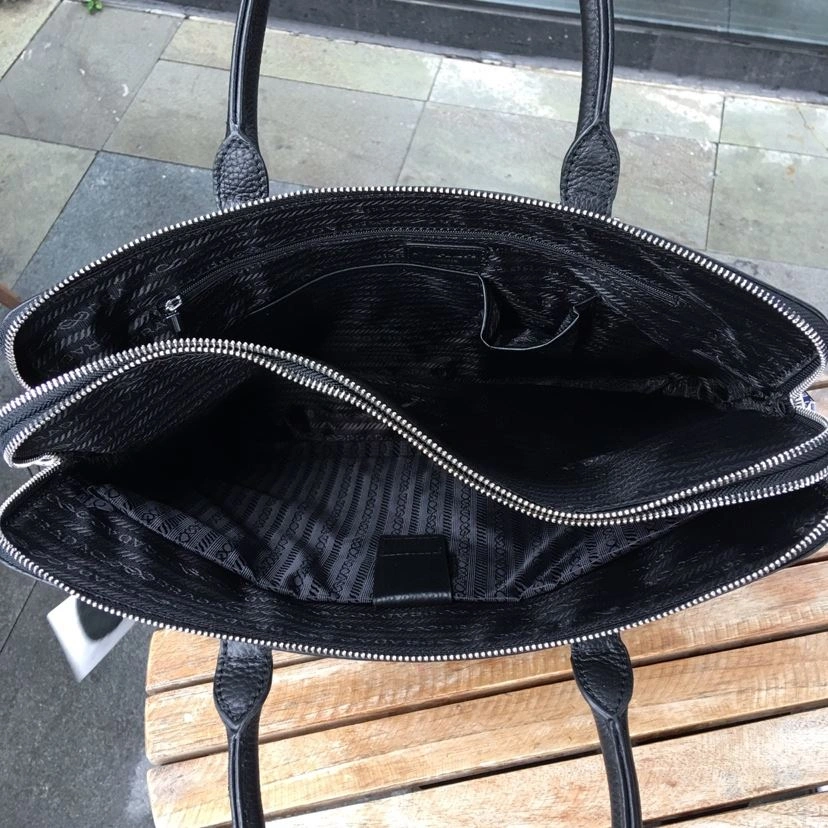 Low-cost Mens Prada Briefcases