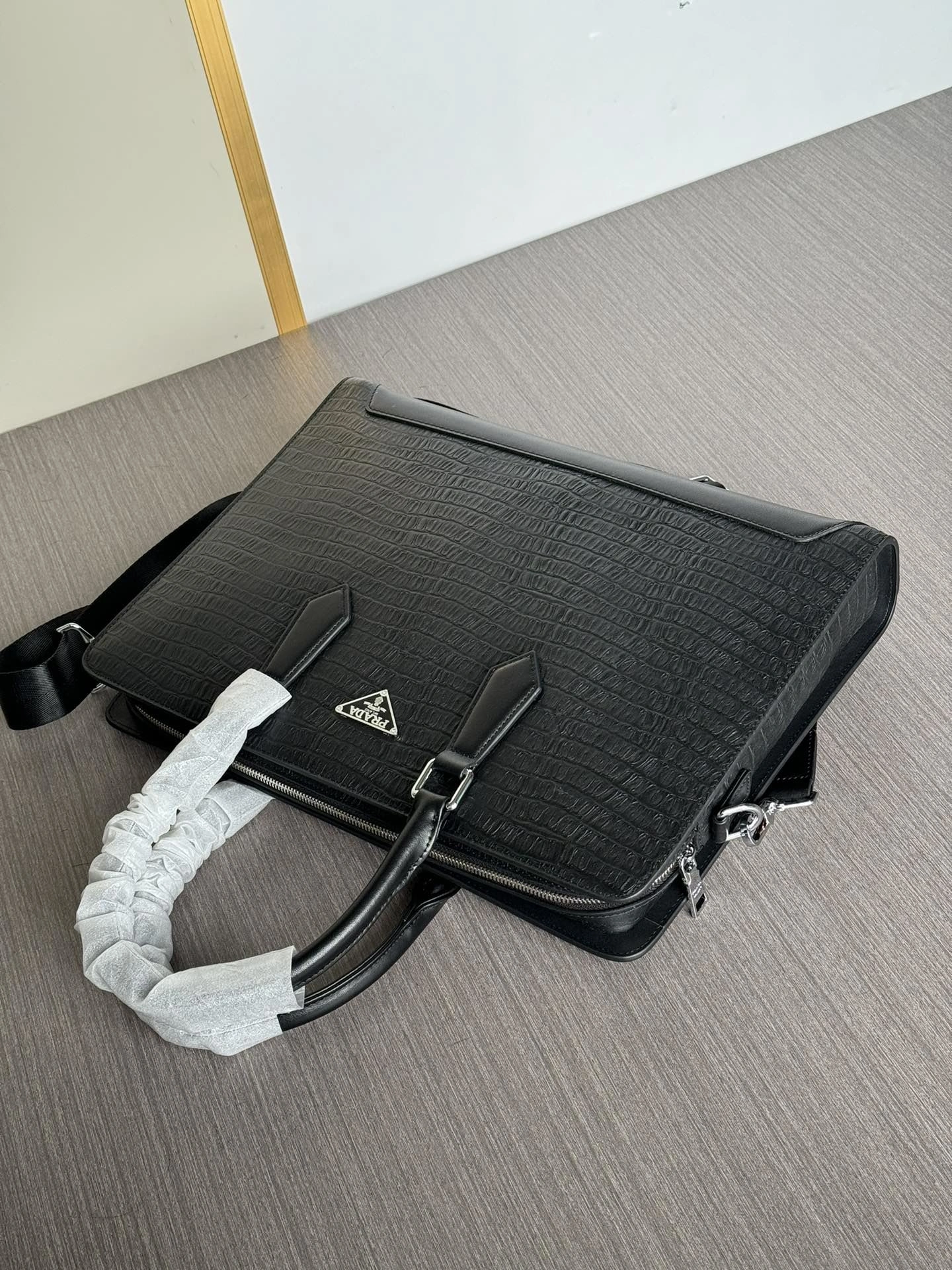 Budget-friendly Mens Prada Briefcases