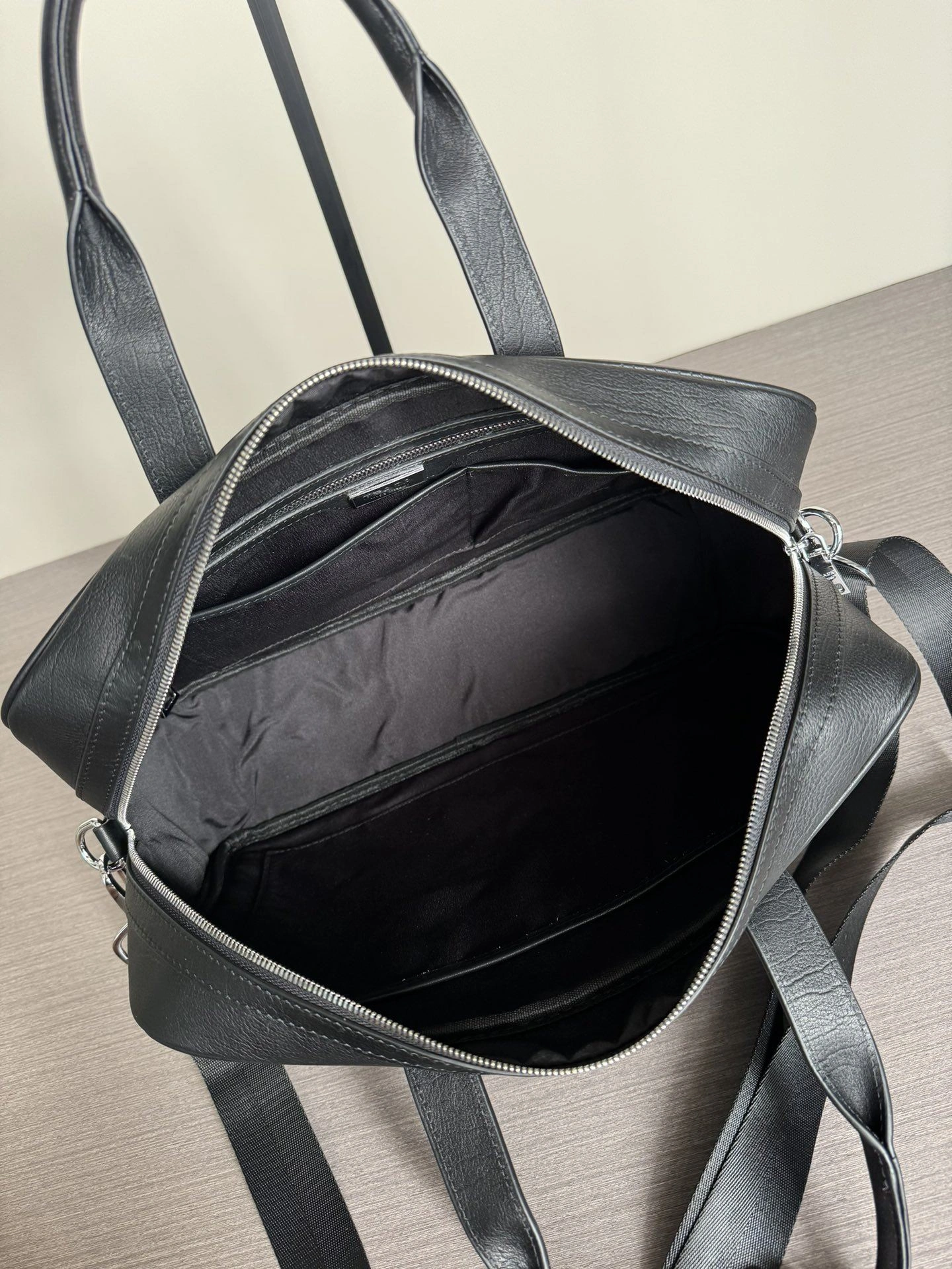 High fidelity Mens Prada Briefcases
