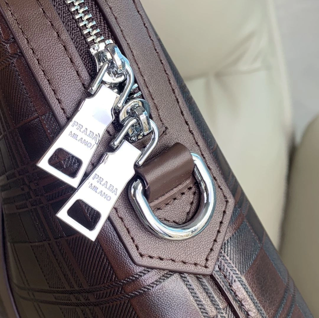 High accuracy Mens Prada Briefcases