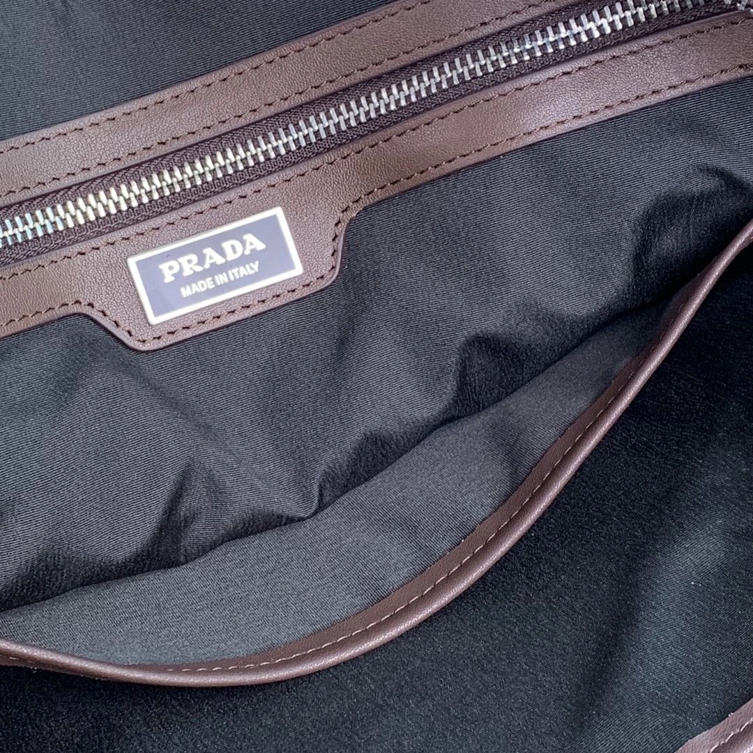 High accuracy Mens Prada Briefcases