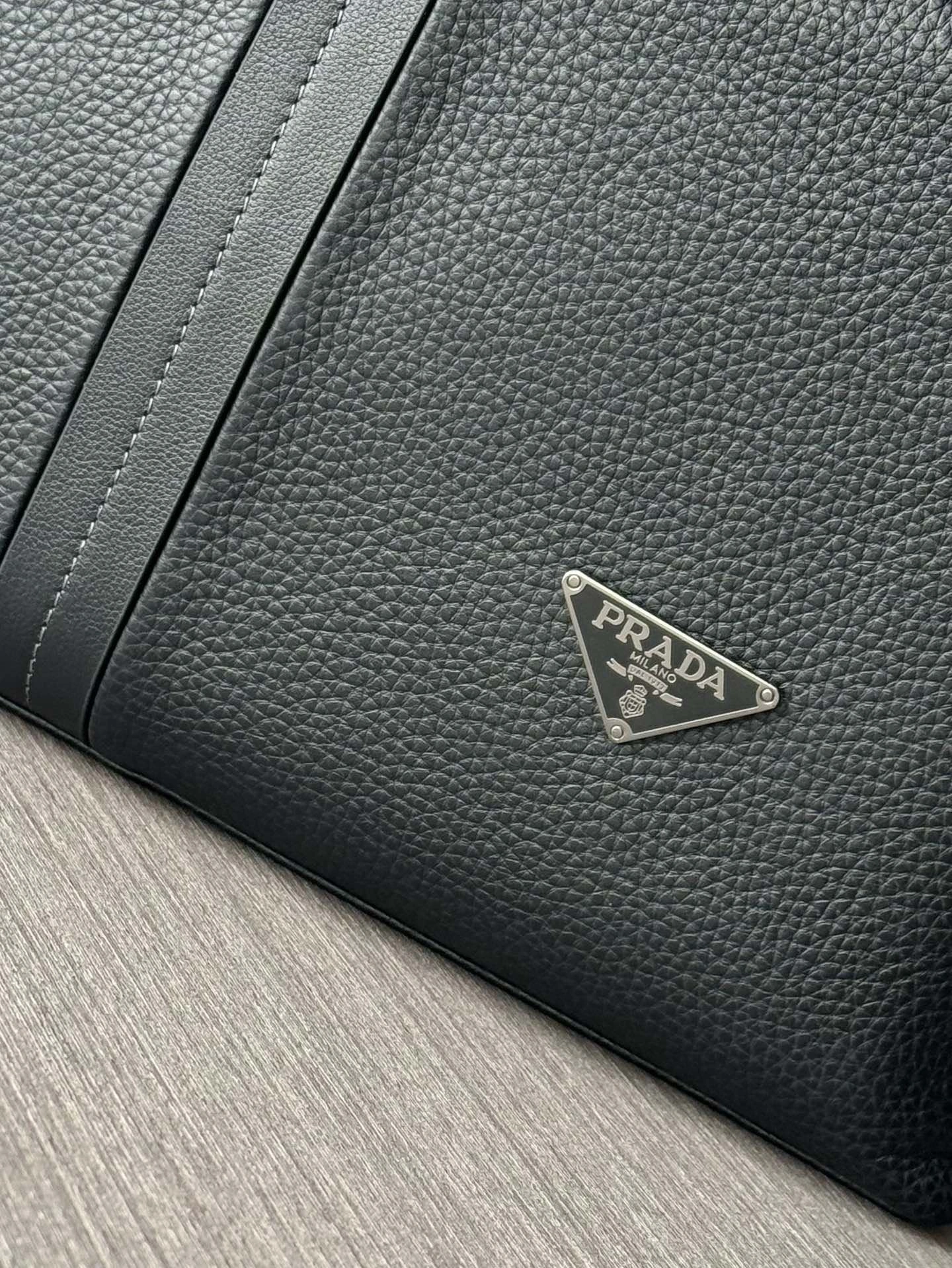 Discounted Mens Prada Briefcases