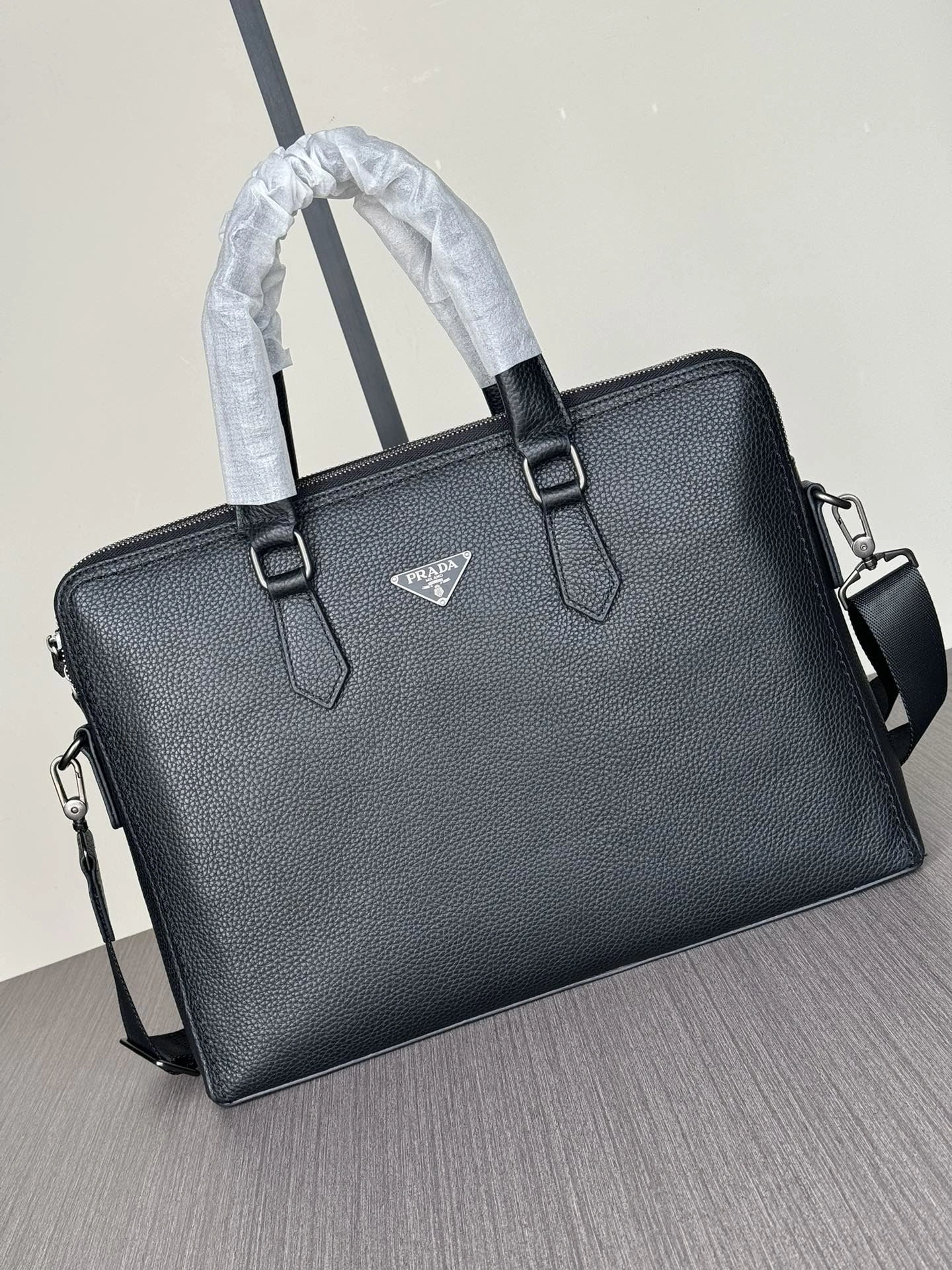 High accuracy Mens Prada Briefcases