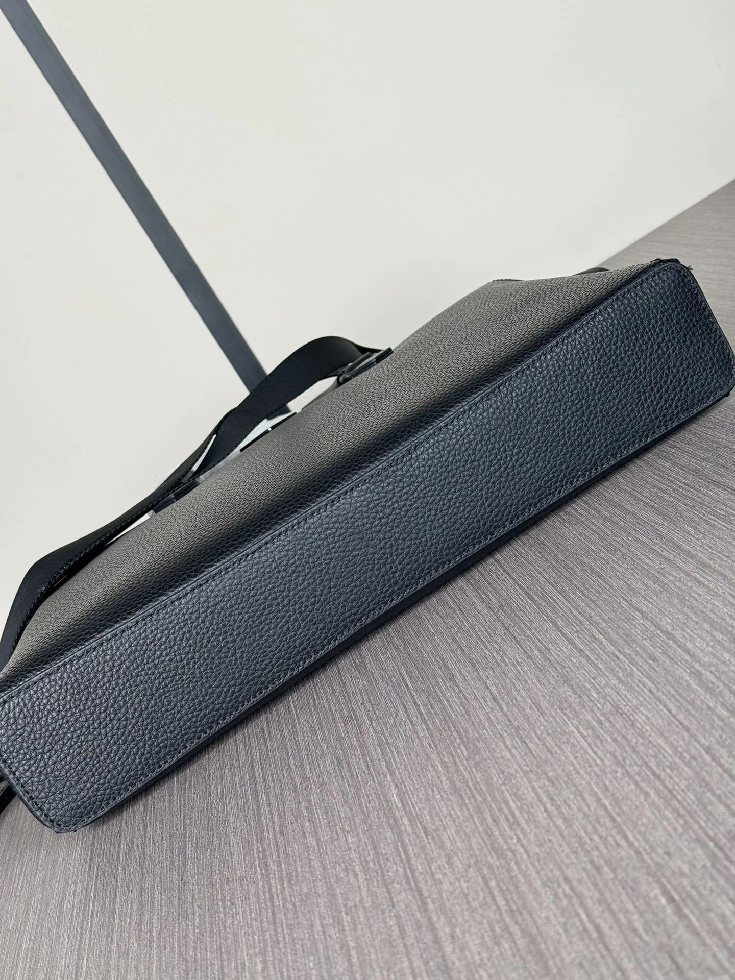 High accuracy Mens Prada Briefcases