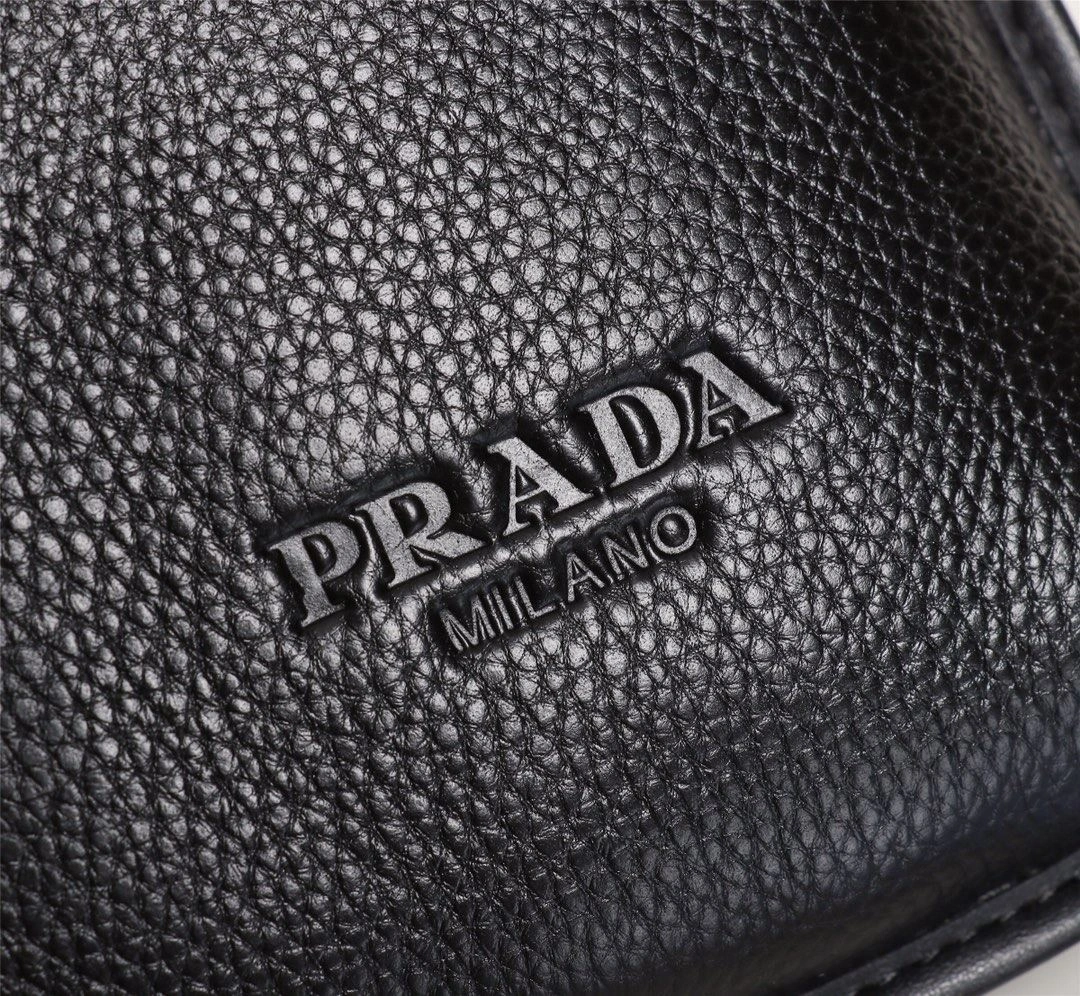 High accuracy Mens Prada Briefcases