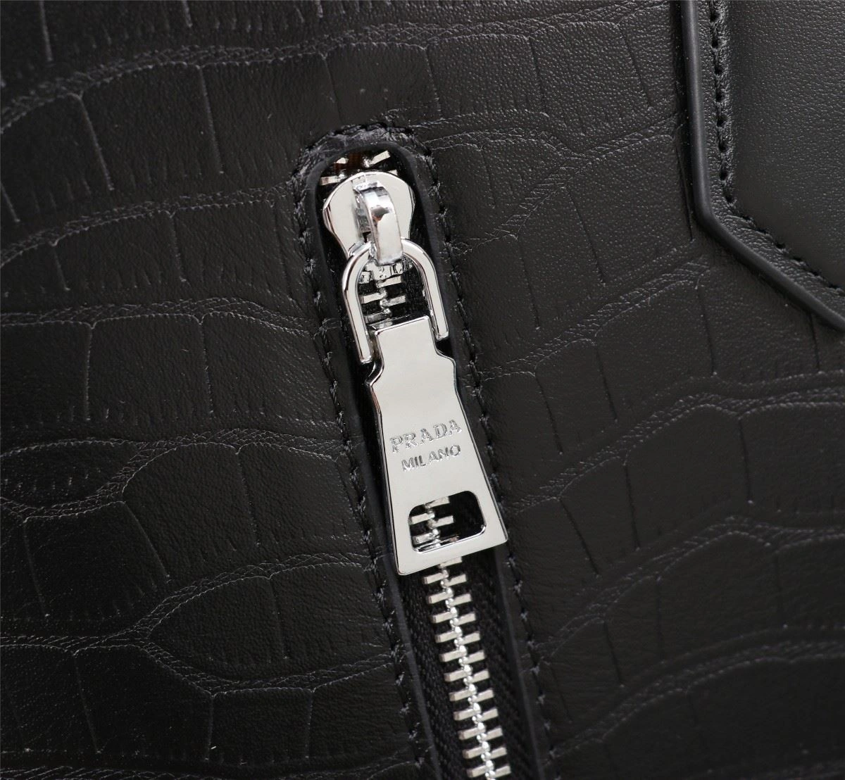 High fidelity Mens Prada Briefcases
