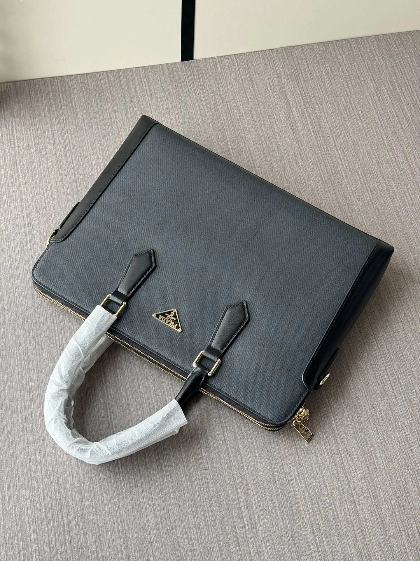 Exact replica Mens Prada Briefcases