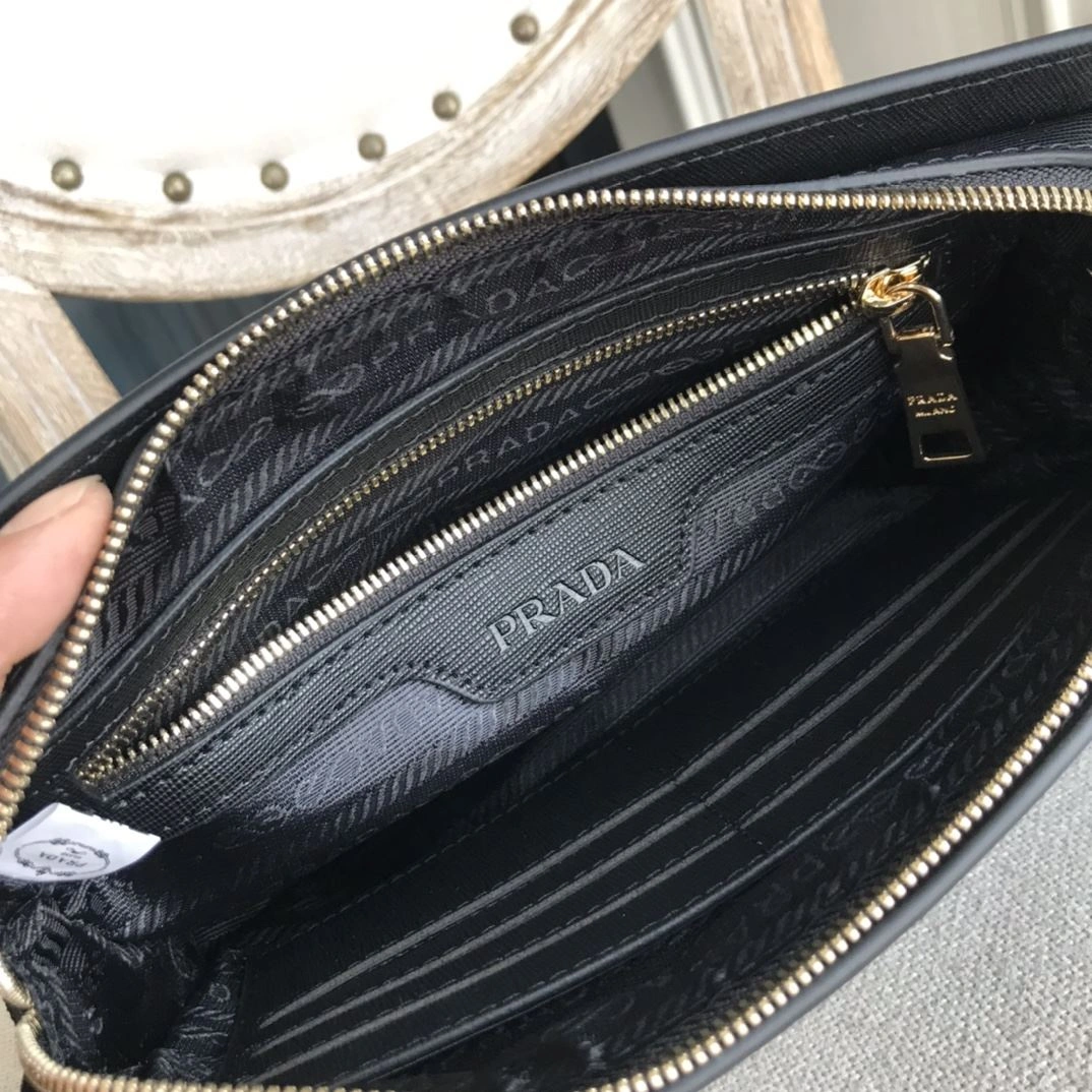 High accuracy Mens Prada Clutch Bags