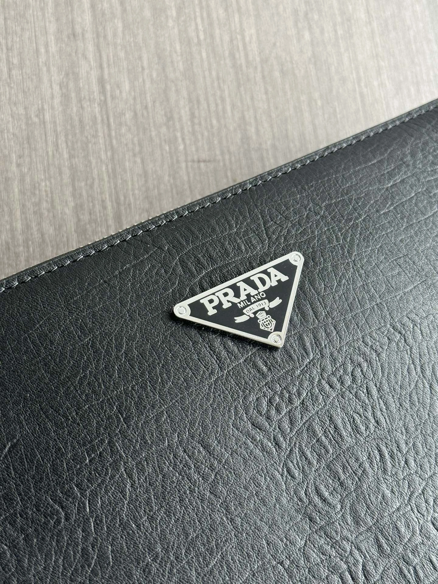 Bargain Mens Prada Clutch Bags