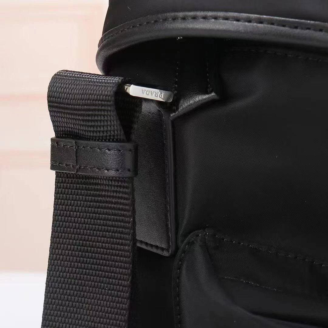 Value-priced Mens Prada Satchel Bags