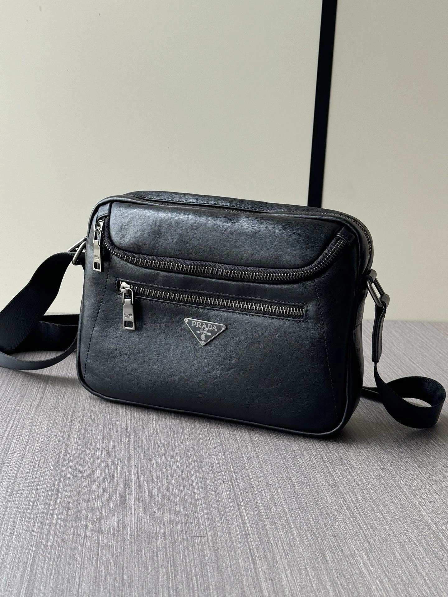 Bargain Mens Prada Satchel Bags