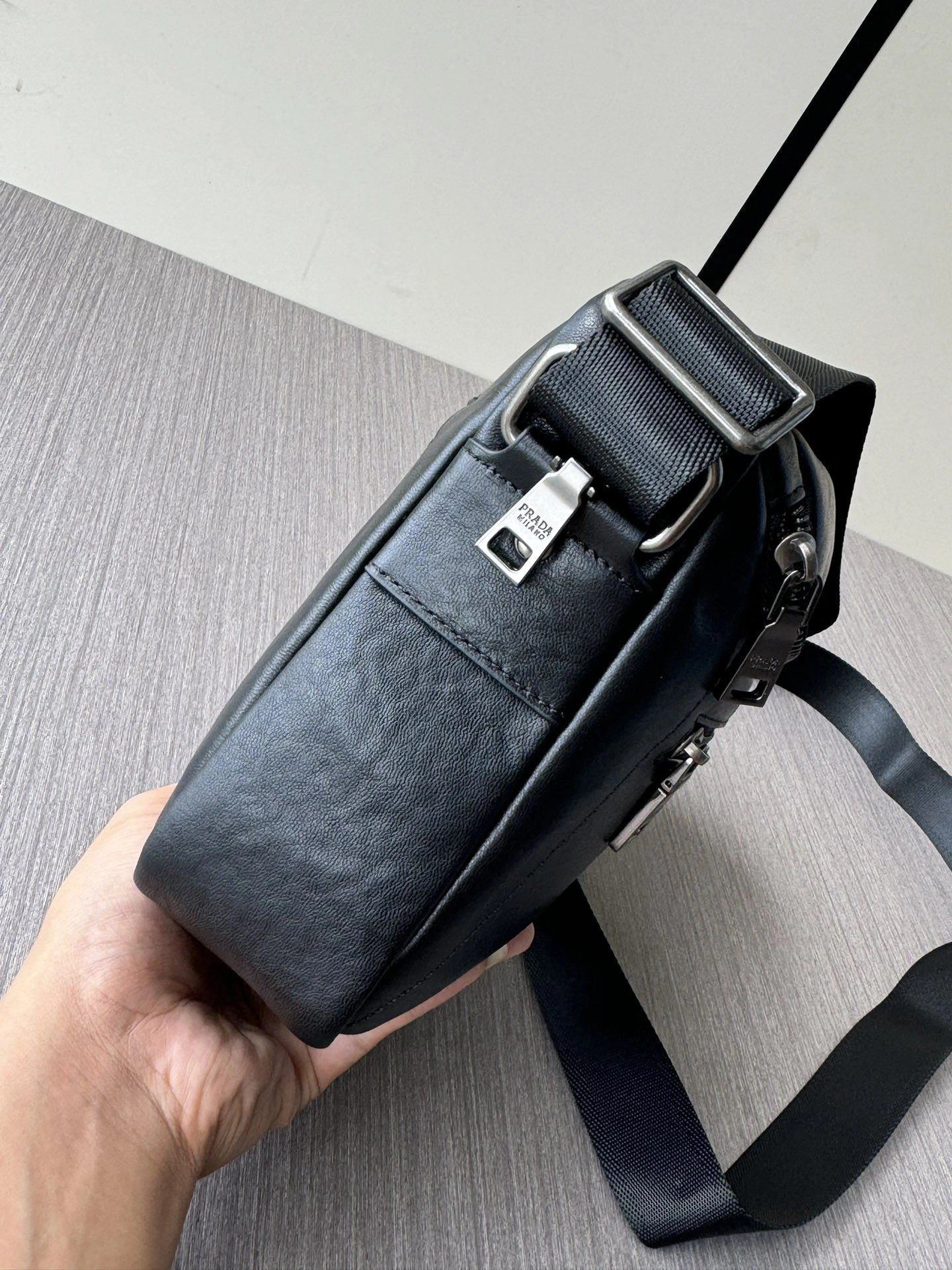Bargain Mens Prada Satchel Bags