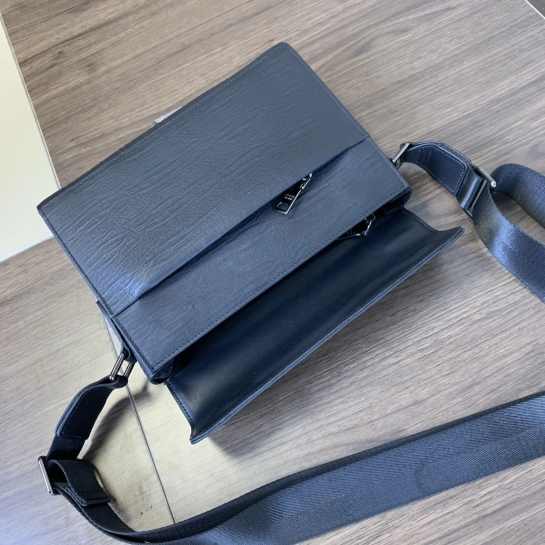 Top mirror Mens Prada Satchel Bags