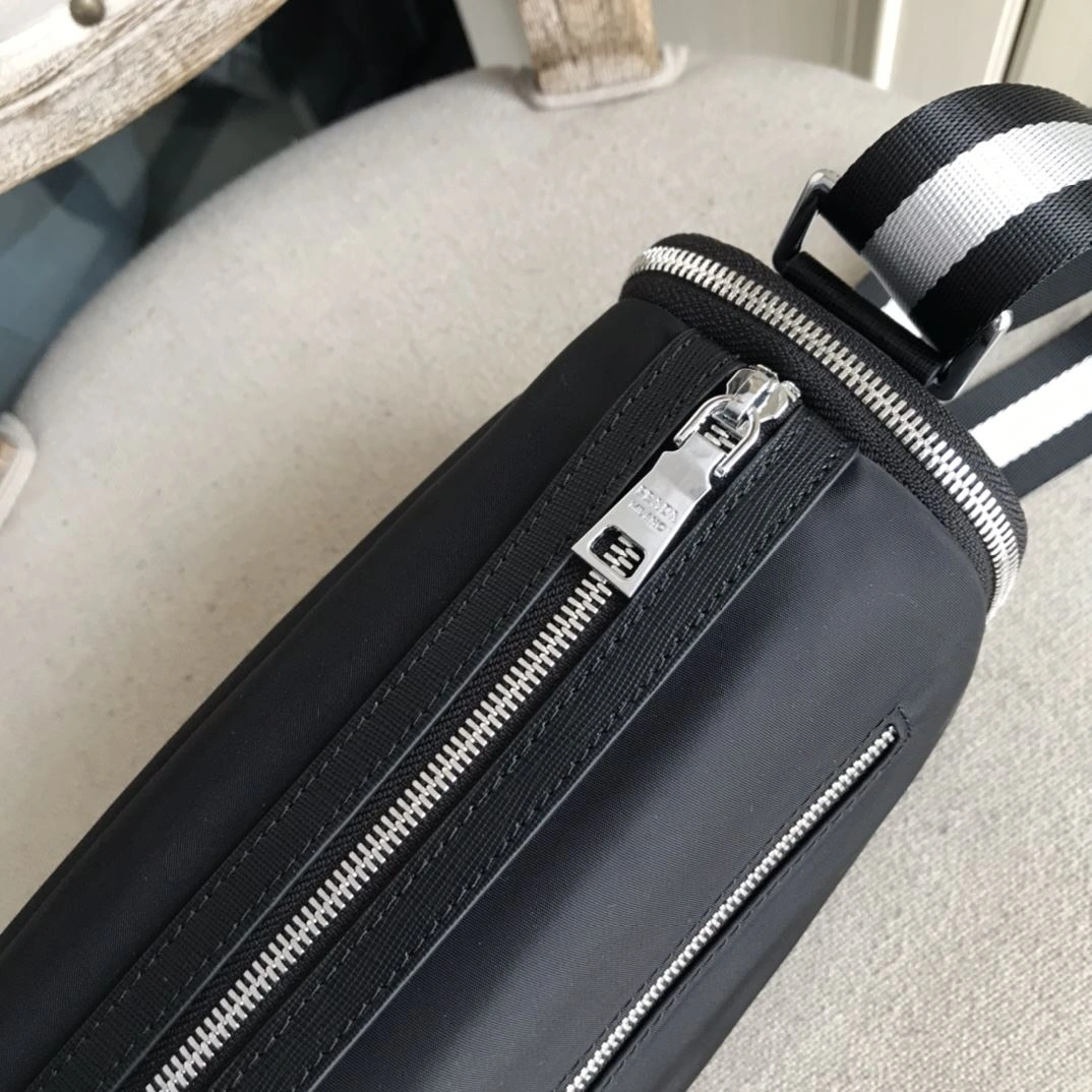 Inexpensive Mens Prada Satchel Bags