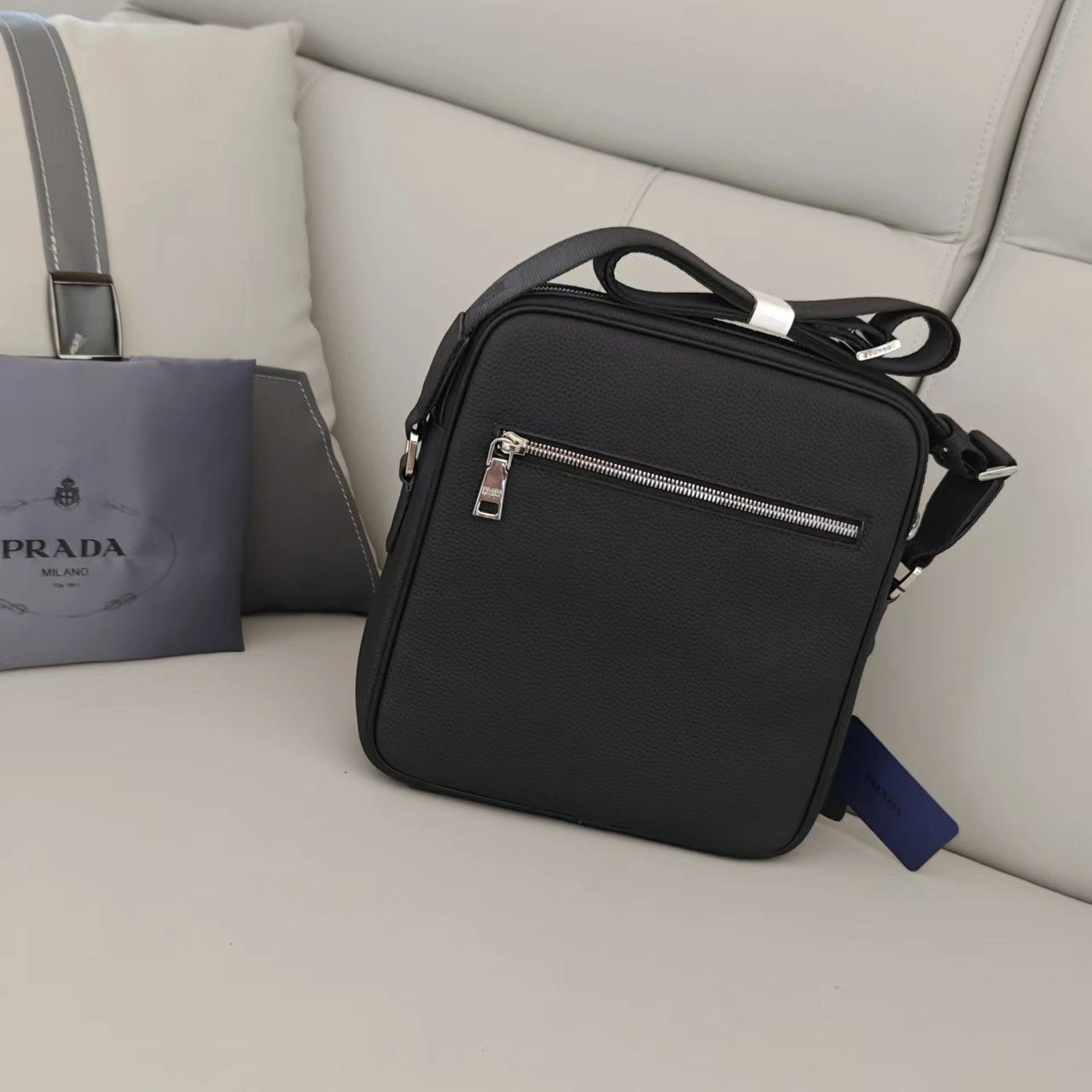 Low-cost Mens Prada Satchel Bags
