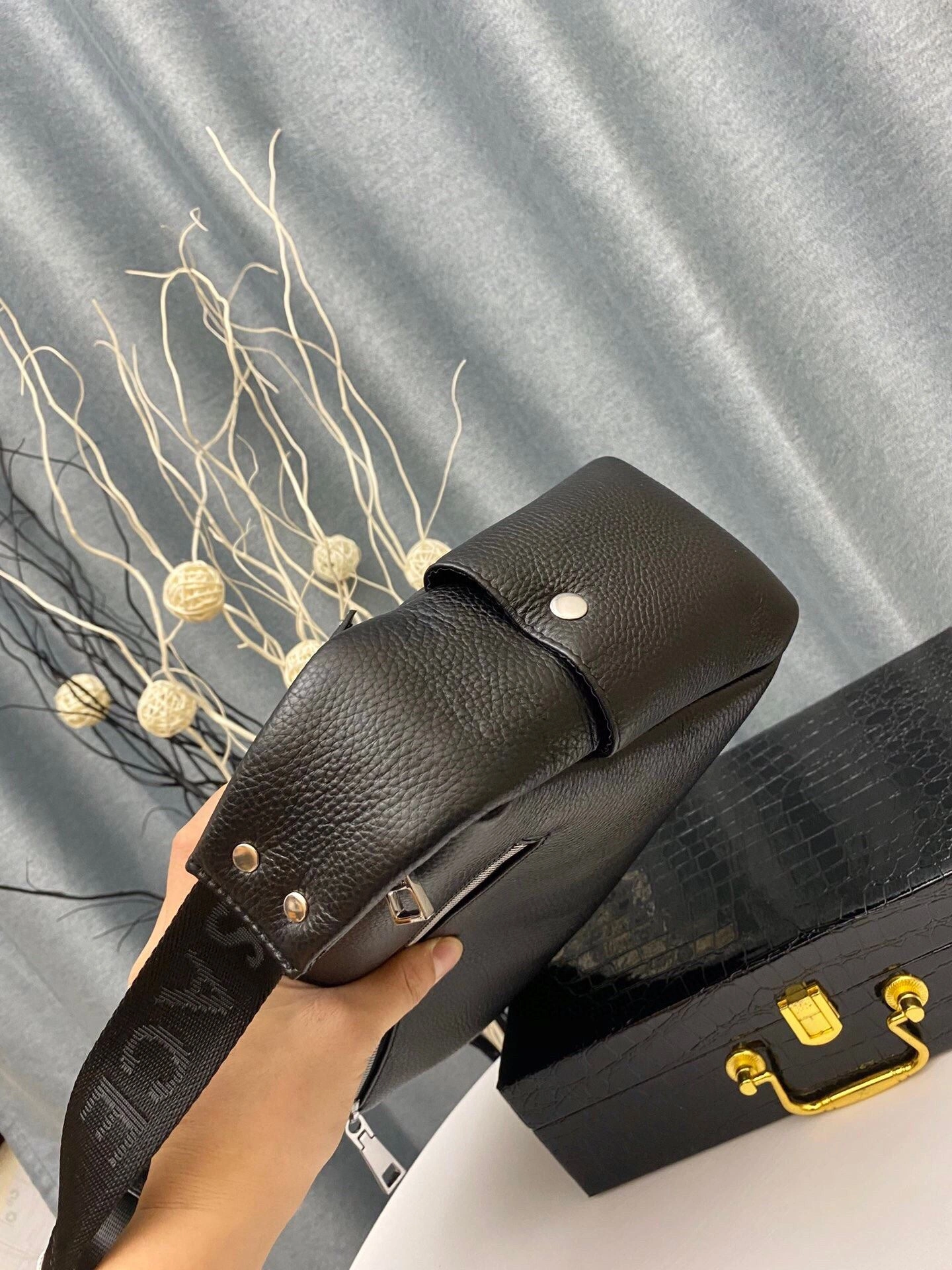 Exact replica Mens Versace Satchel Bags