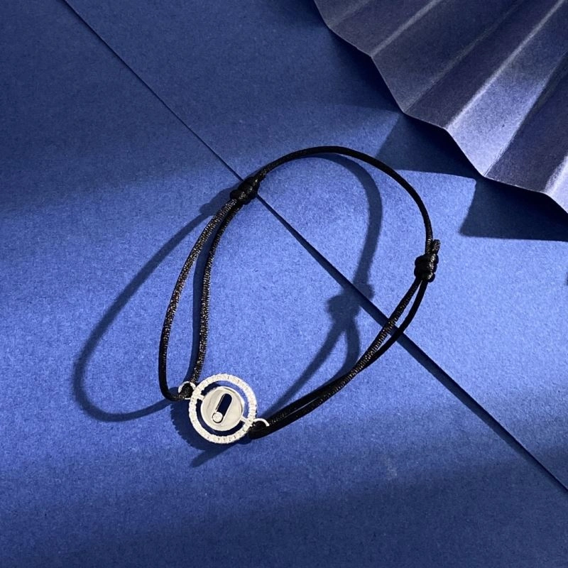 Accurate model Messika Bracelets