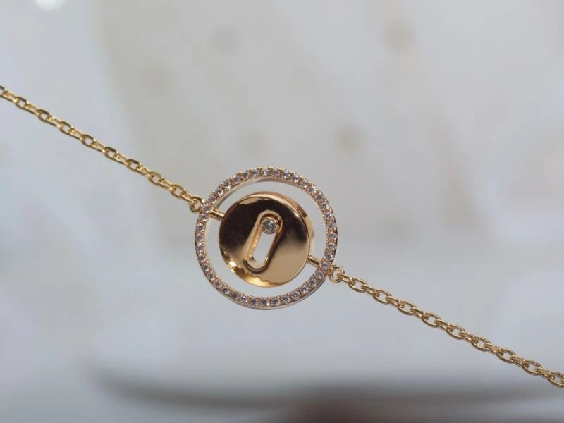 Indistinguishable Messika Bracelets