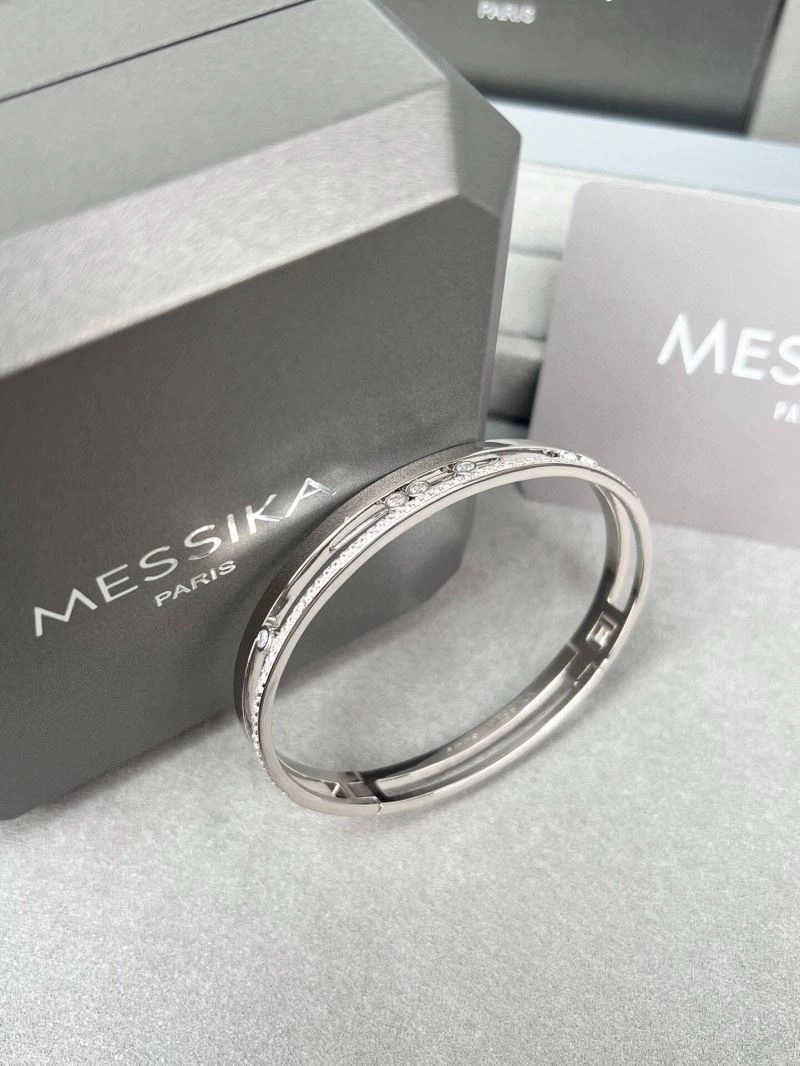 Inexpensive Messika Bracelets